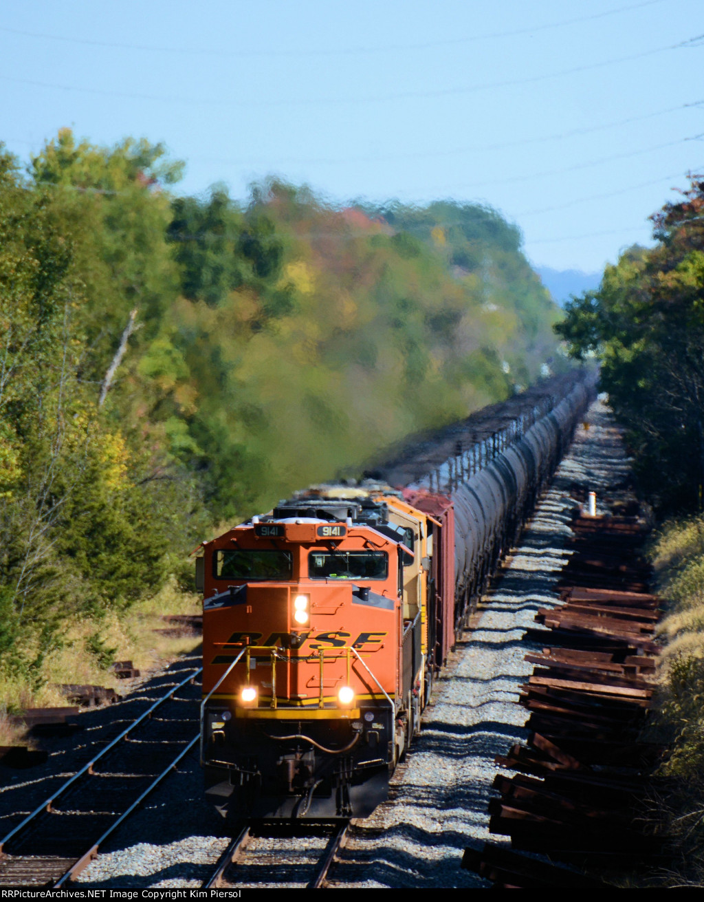 BNSF 9141 CSX Train K140 Crude Oil Loads